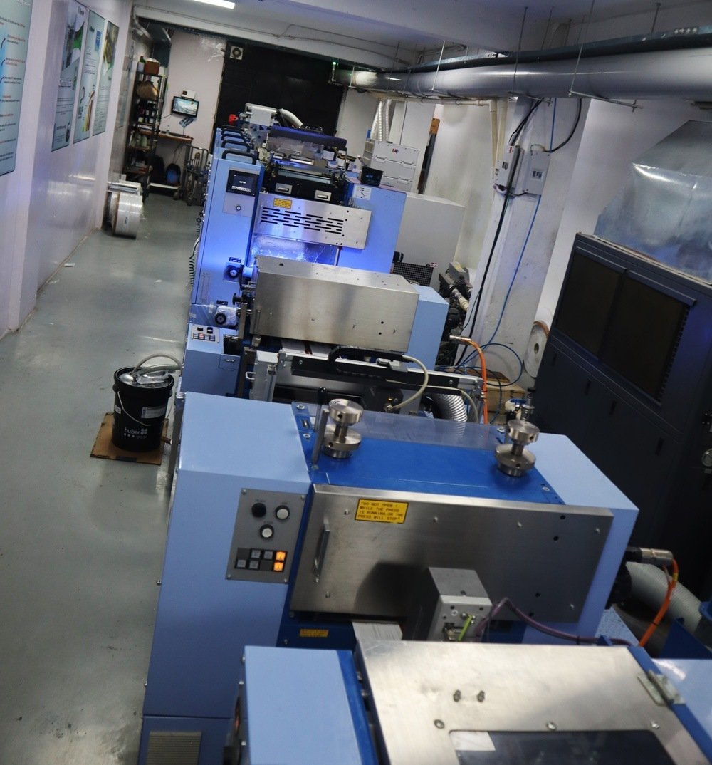 The Miyakoshi semi-rotary offset press at Provin’s demo center - Workman Plaragnight